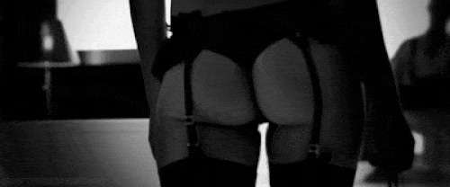 You Dont Lose Your Feminist Card For Wanting Submissive Sex Yourtango 